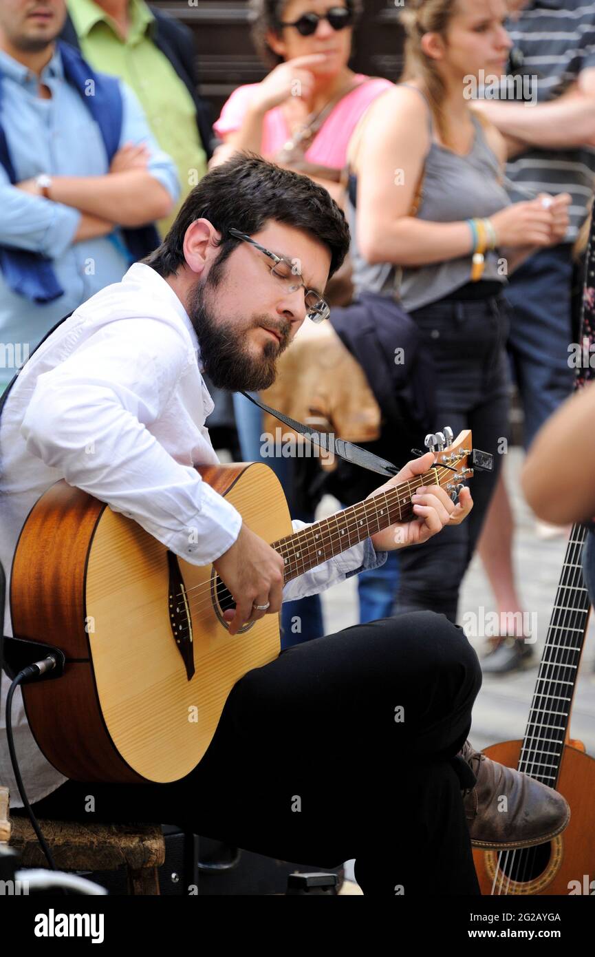 3eme arrondissement hi-res stock photography and images - Alamy