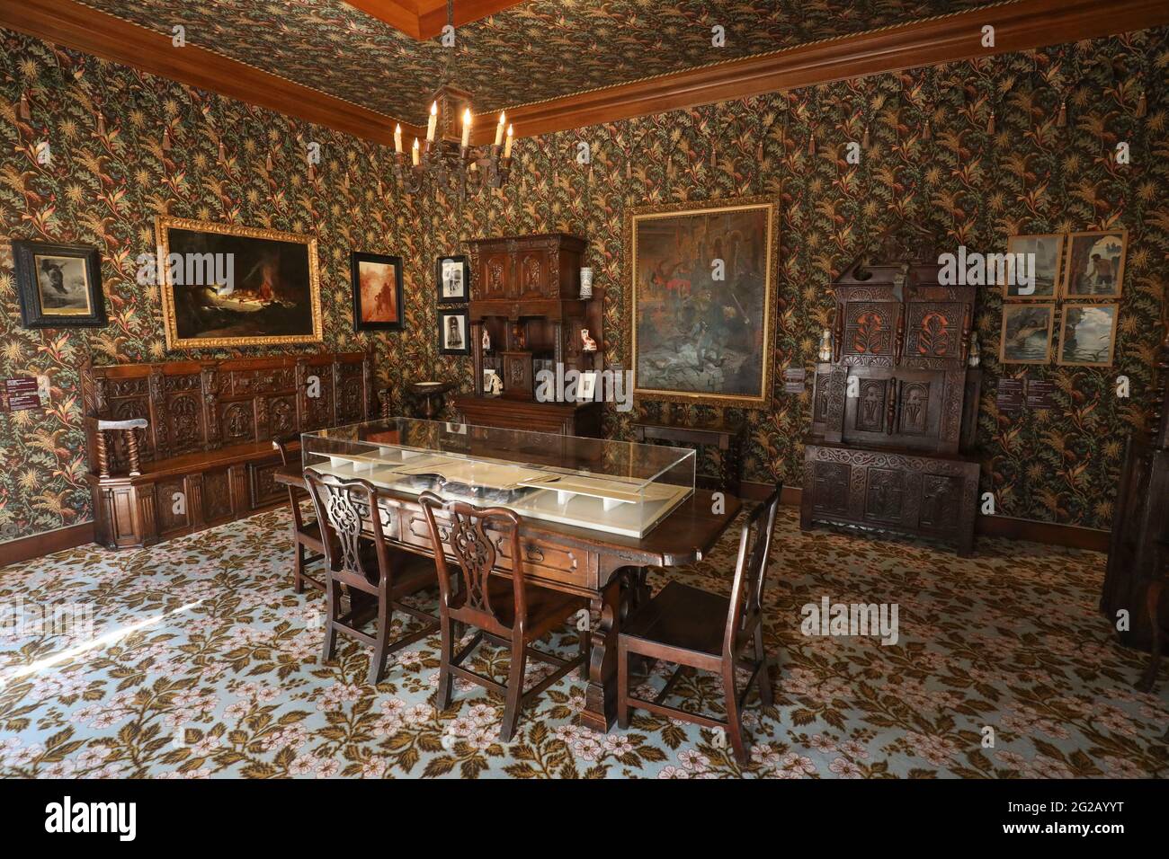 HOUSE OF VICTOR HUGO,PARIS Stock Photo - Alamy