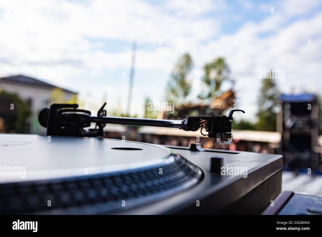 Closeup of vinyl record player on concert stage Stock Photo - Alamy
