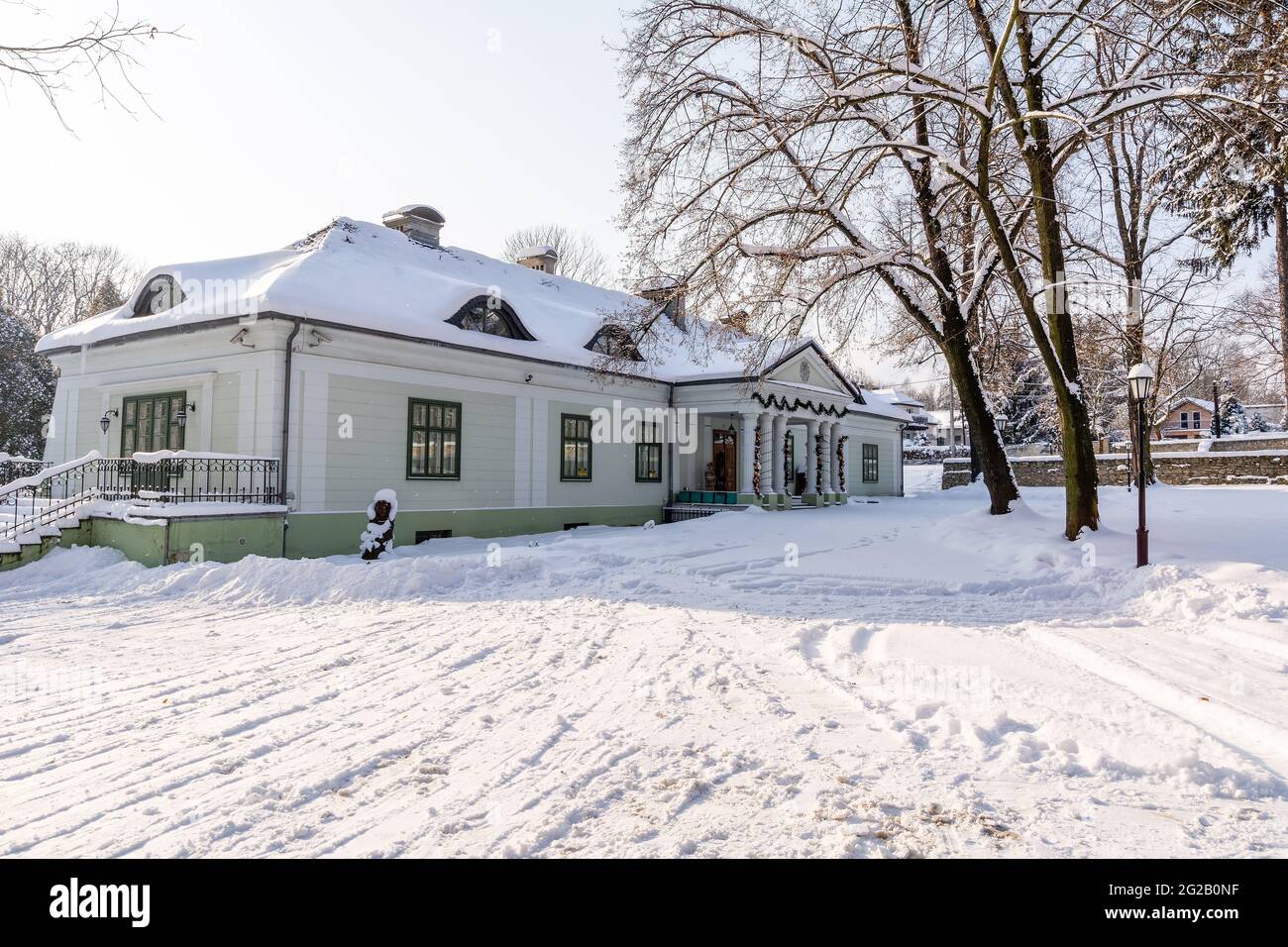 Little manor house in the park in Boleslaw (Poland Stock Photo - Alamy