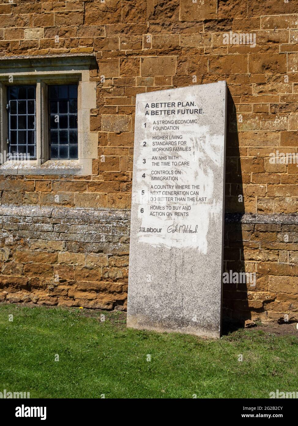 Pledges hi-res stock photography and images - Alamy