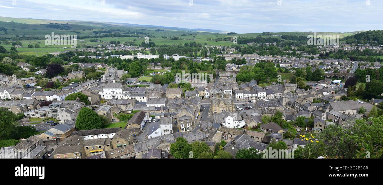 Settle , North Yorkshire, from a aerial perspective Stock Photo - Alamy