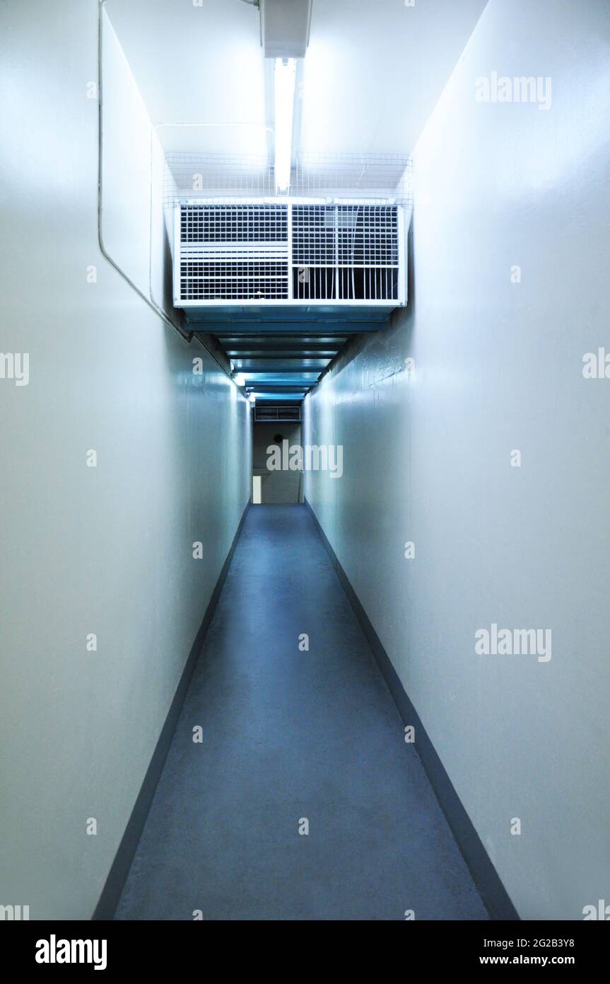 White building wall long hi-res stock photography and images - Alamy