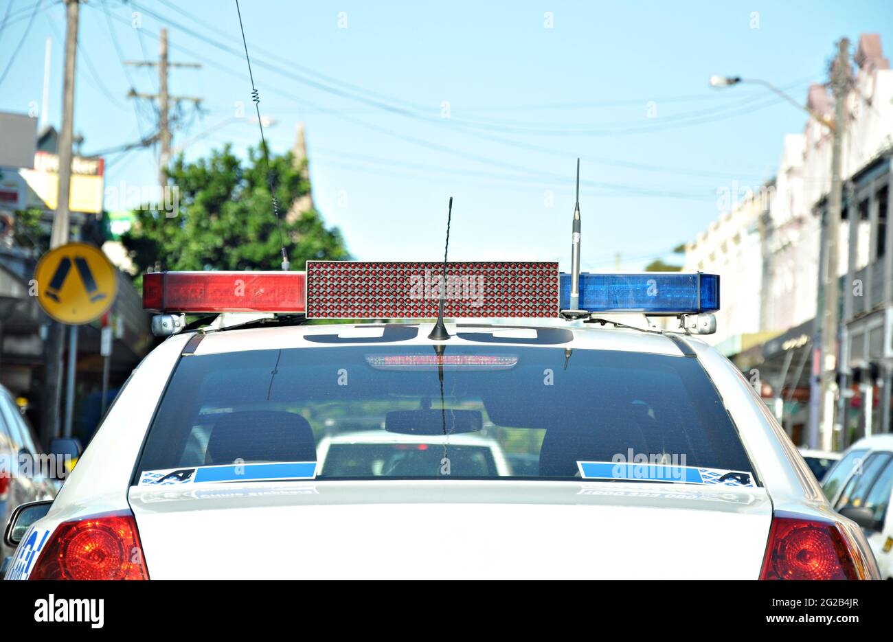 Blue and white cop car hi-res stock photography and images - Alamy
