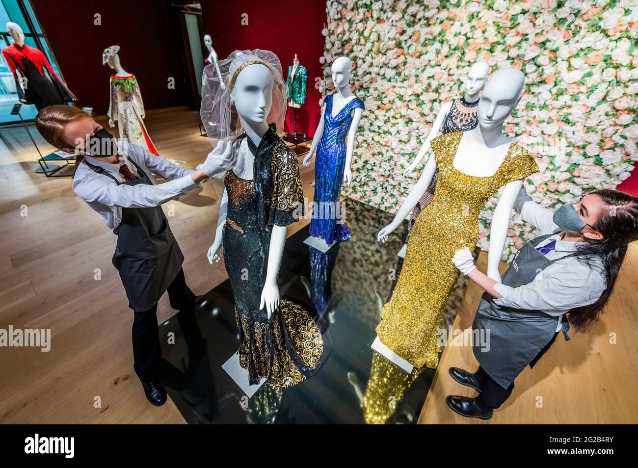 Daphne guinness daphne guinness collection hi-res stock photography and ...