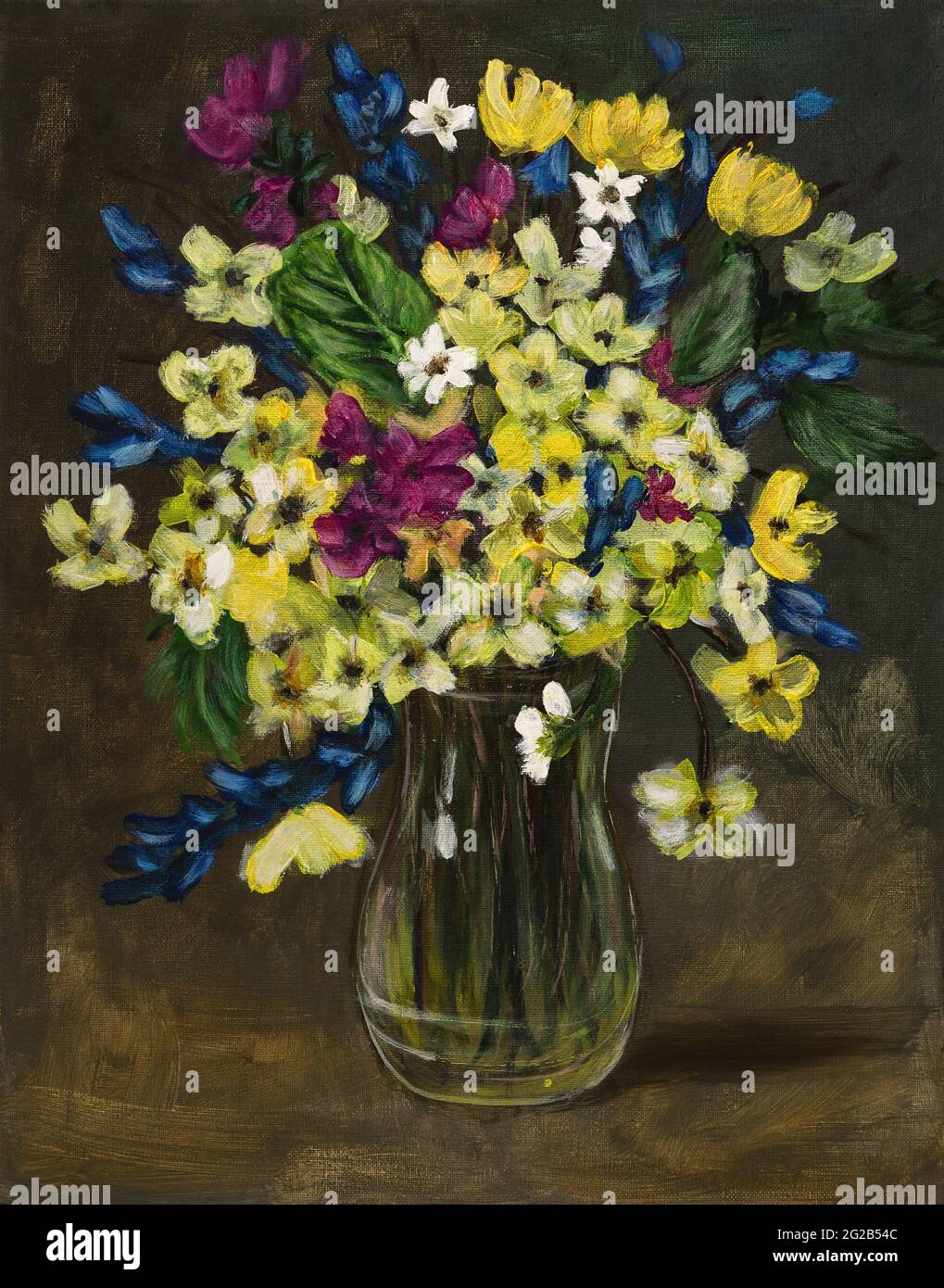 Beautiful bouquet of colorful spring flowers in a glass vase ...