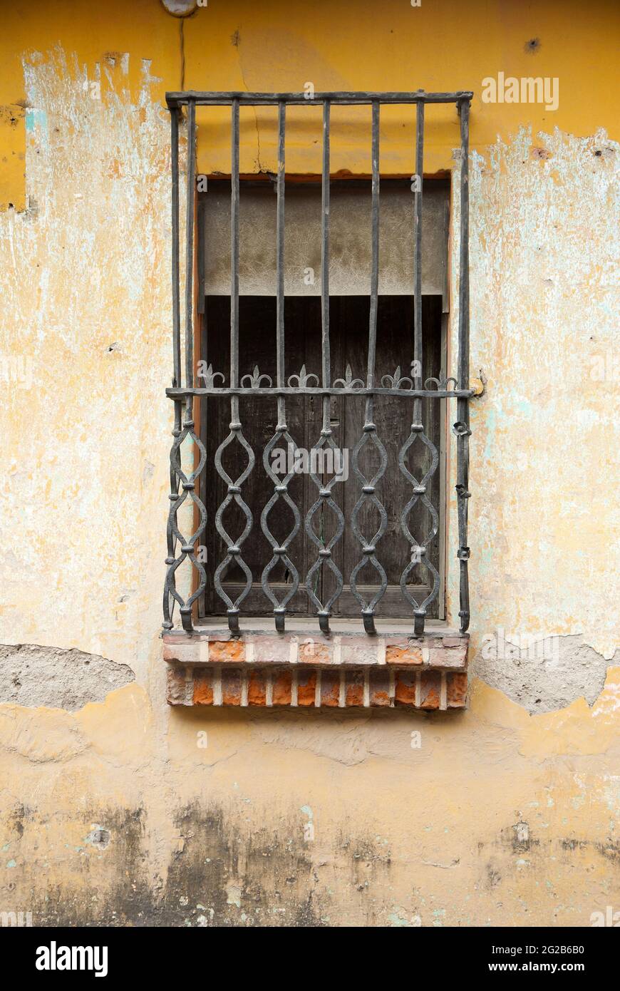 Architectural detail of colonial house in La Antigua Guatemala, window ...