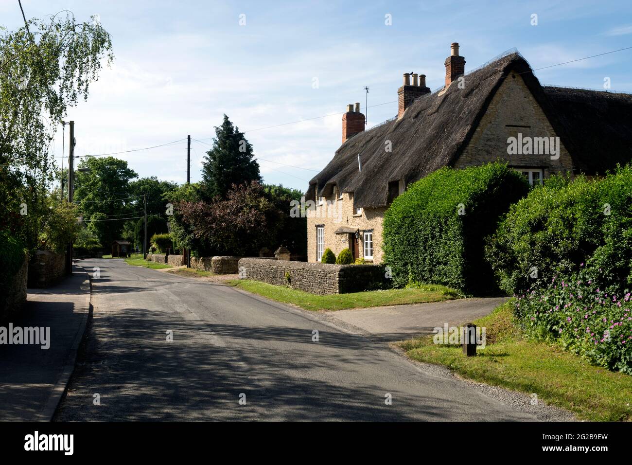 Chesterton village, Oxfordshire, England, UK Stock Photo - Alamy
