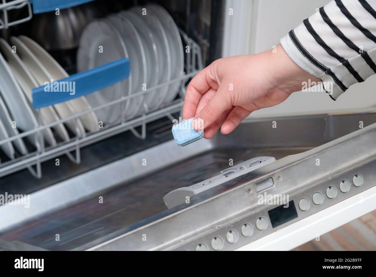 Dishwasher full soap hi-res stock photography and images - Alamy