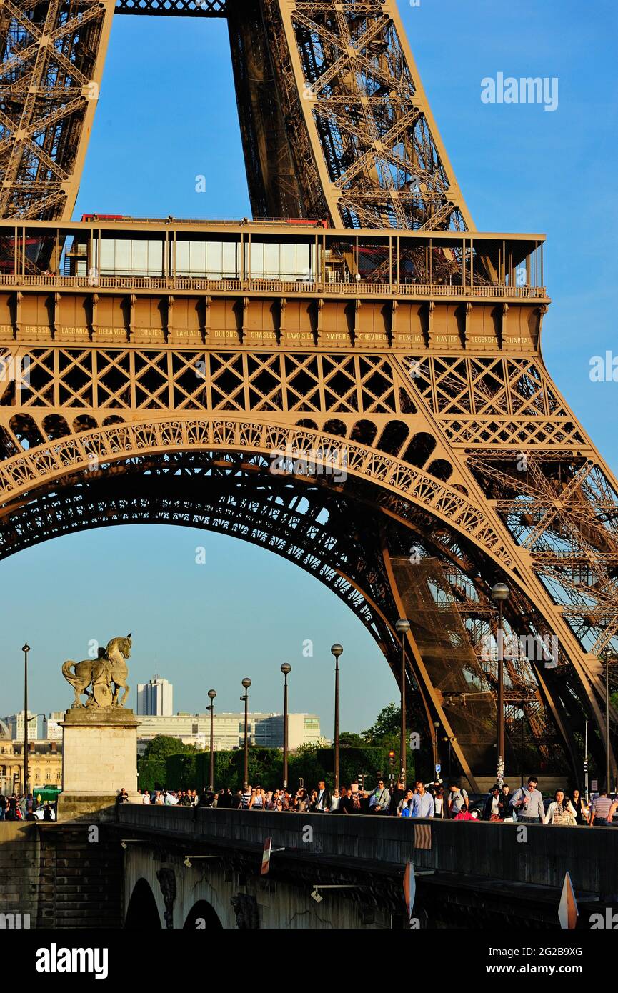 Pont de iena hi-res stock photography and images - Alamy