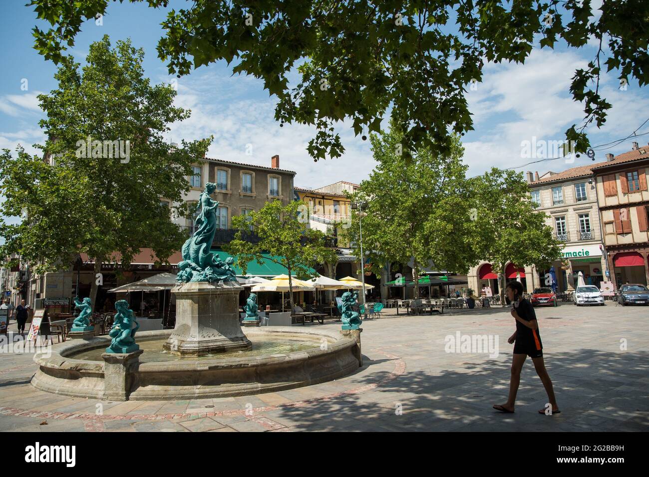 Limoux (south of France): “place de la Republique” square in the town ...