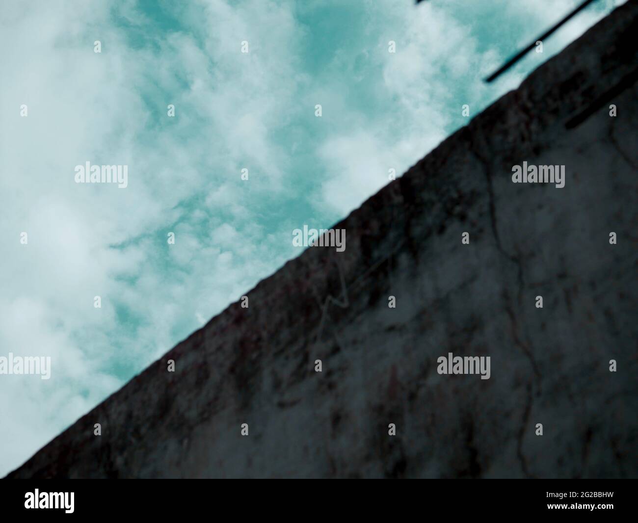 Triangular assembly hi-res stock photography and images - Alamy