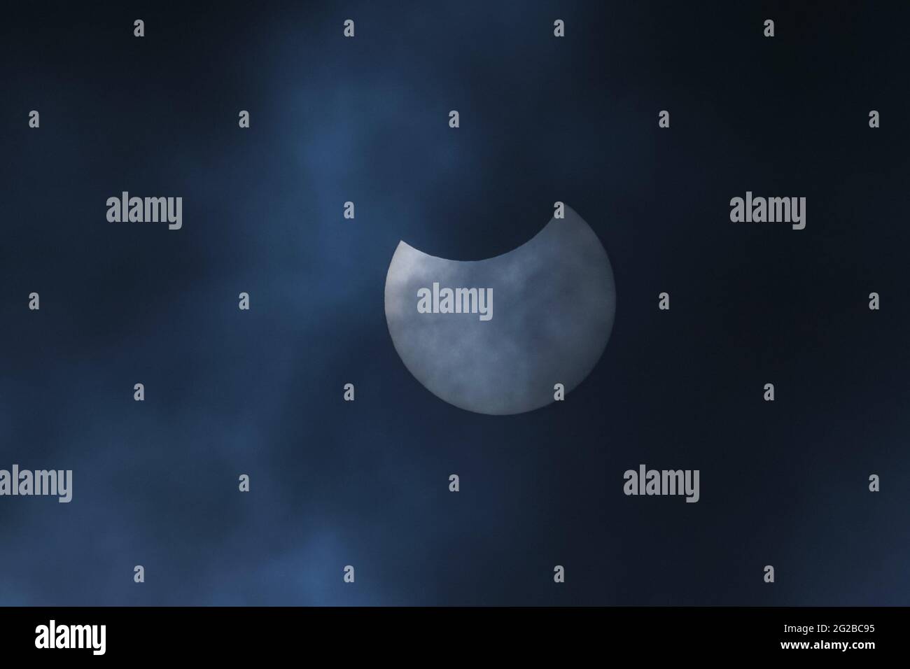 The solar eclipse or the eclipse hi-res stock photography and images ...