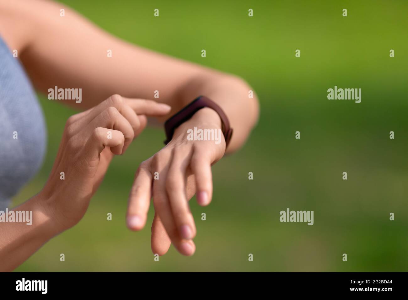 Athlete tech connection hi-res stock photography and images - Alamy
