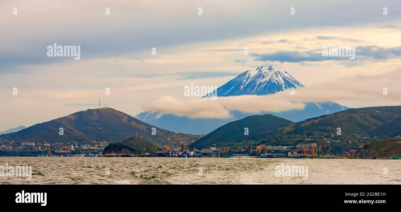 Koryak Volcano High Resolution Stock Photography and Images - Alamy
