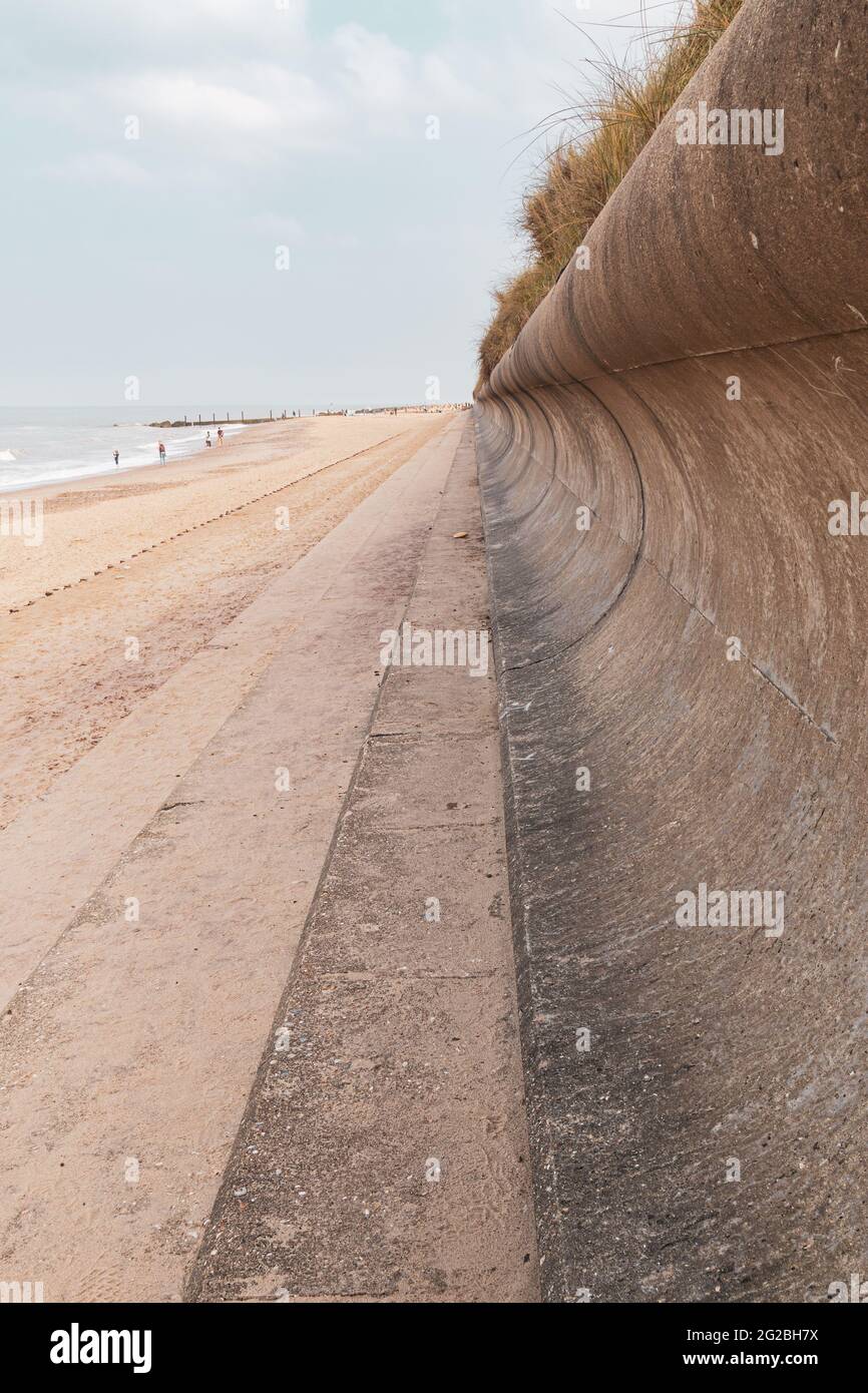 Curved wall norfolk hi-res stock photography and images - Alamy