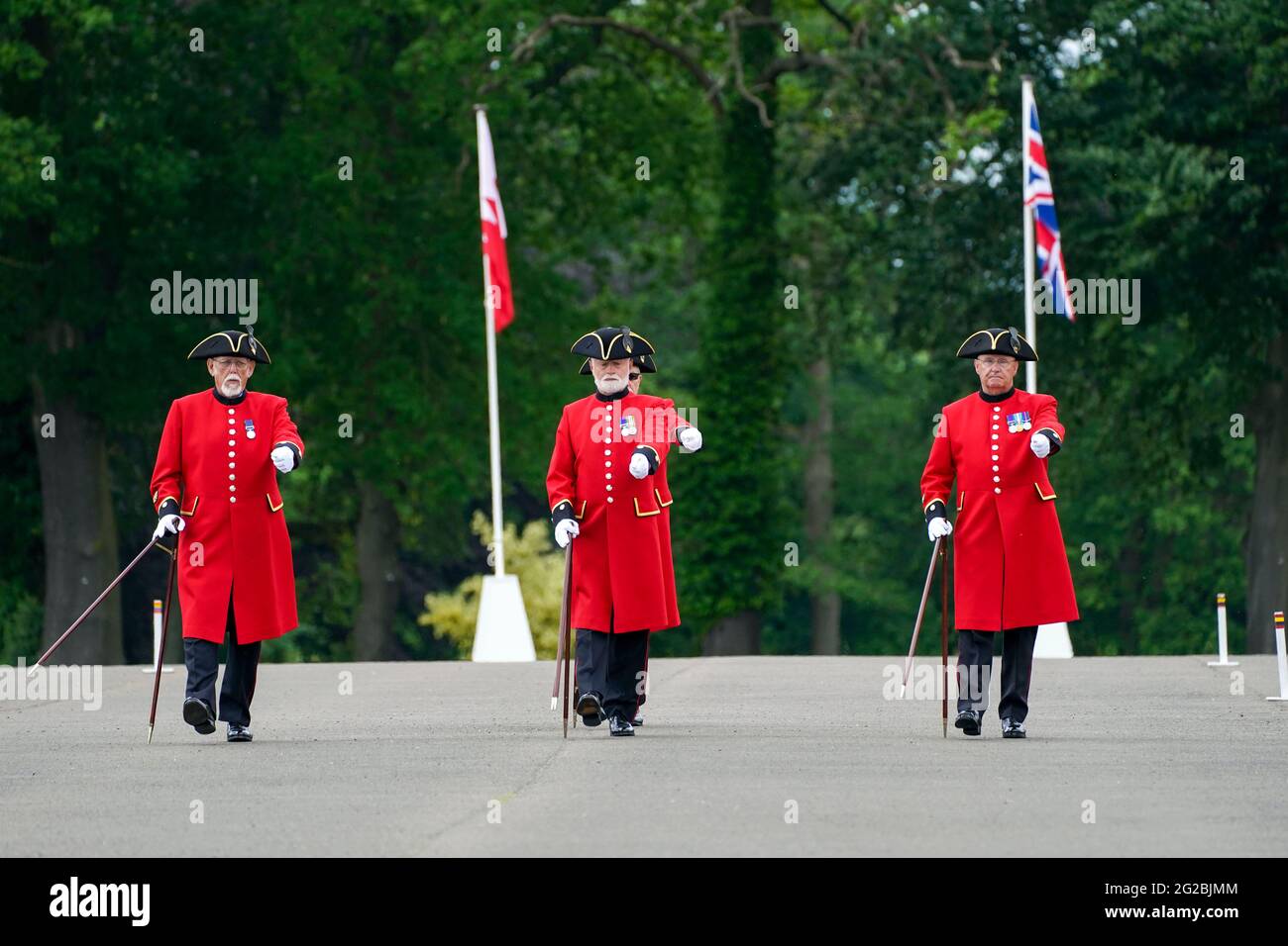 Chelsea Pensioners (left to right) Pete Turner, Colin Paterson and ...