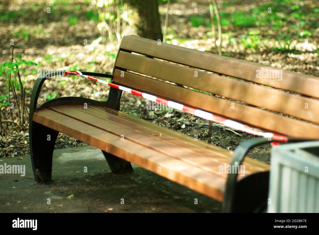 Empty bench clear sky bench hi-res stock photography and images - Alamy