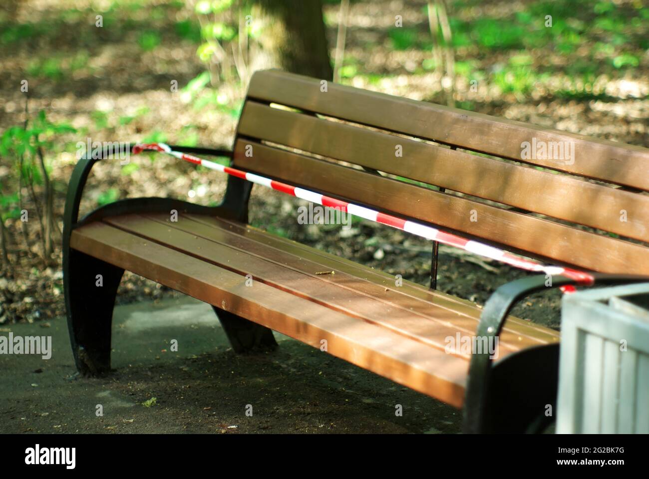 Empty bench clear sky bench hi-res stock photography and images - Alamy