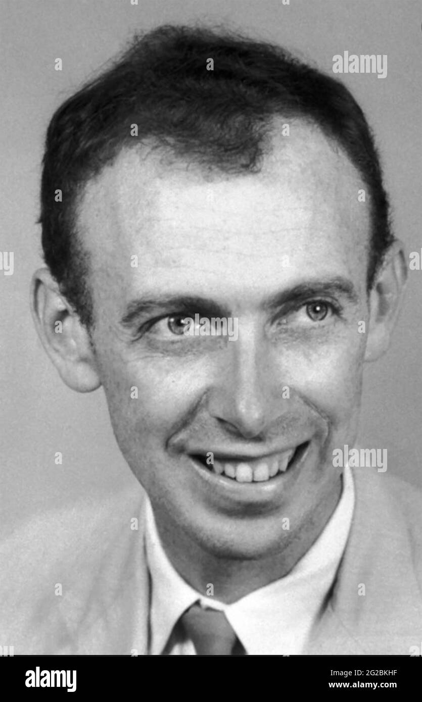 Crick dna paper hi-res stock photography and images - Alamy