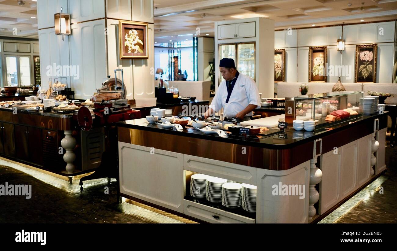 Gourmet Food presentations at a five star buffet Rain Tree Cafe The ...