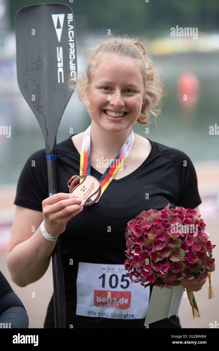 Anne de BOER (Muendener KC), 3rd place bronze medal, jubilation ...