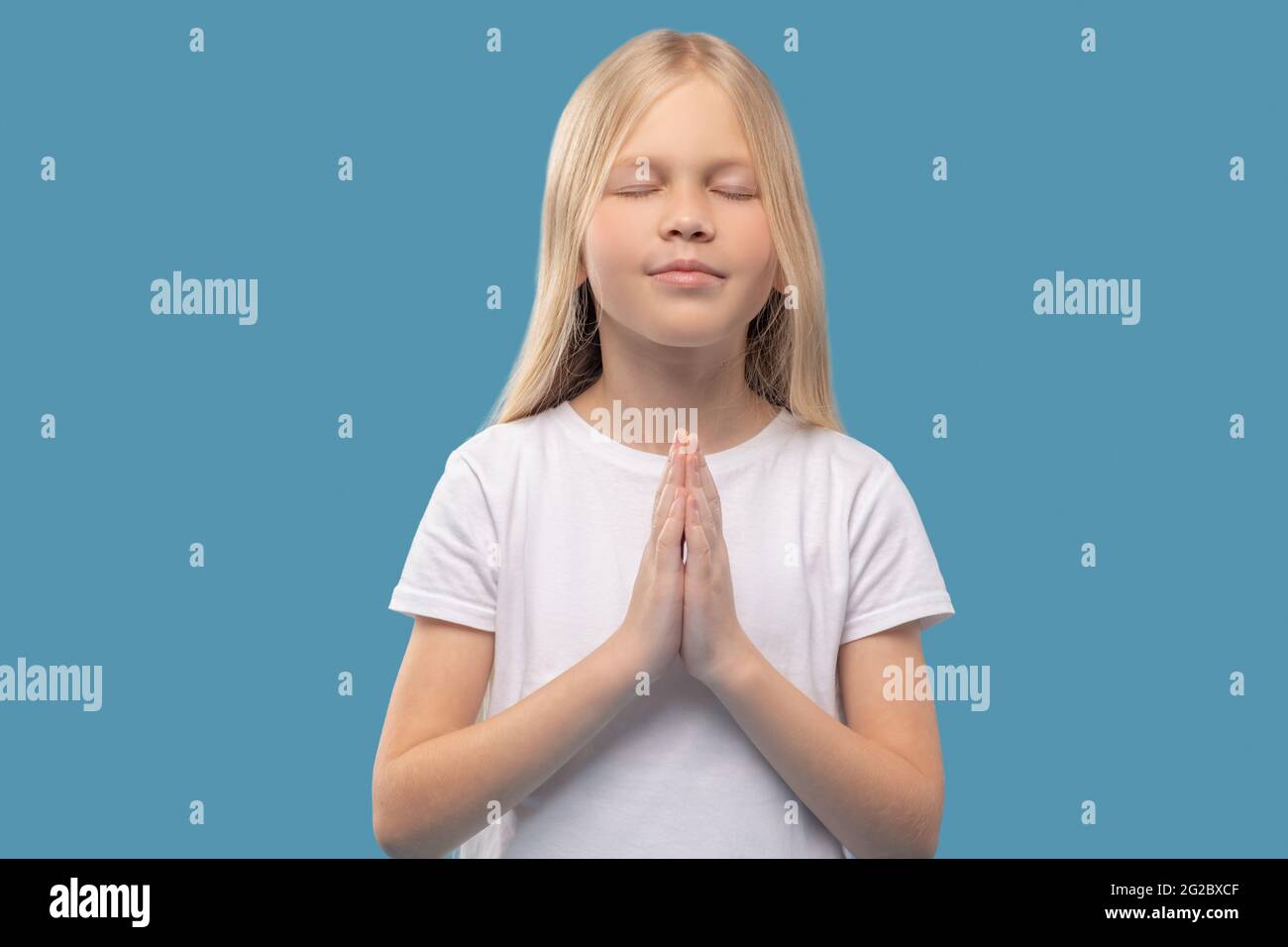 Chest level hi-res stock photography and images - Alamy