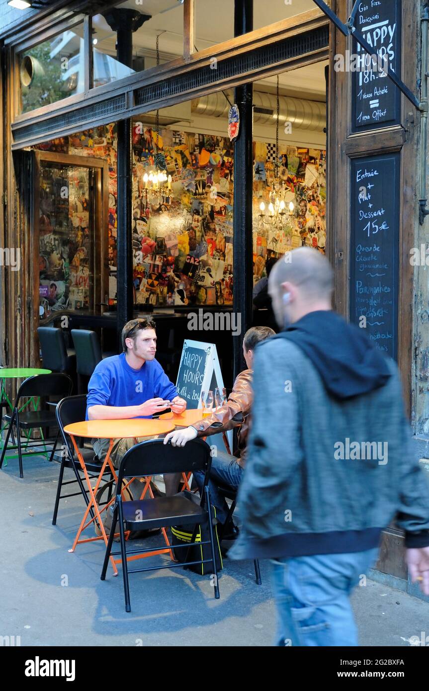 Cafe oberkampf, paris hi-res stock photography and images - Alamy