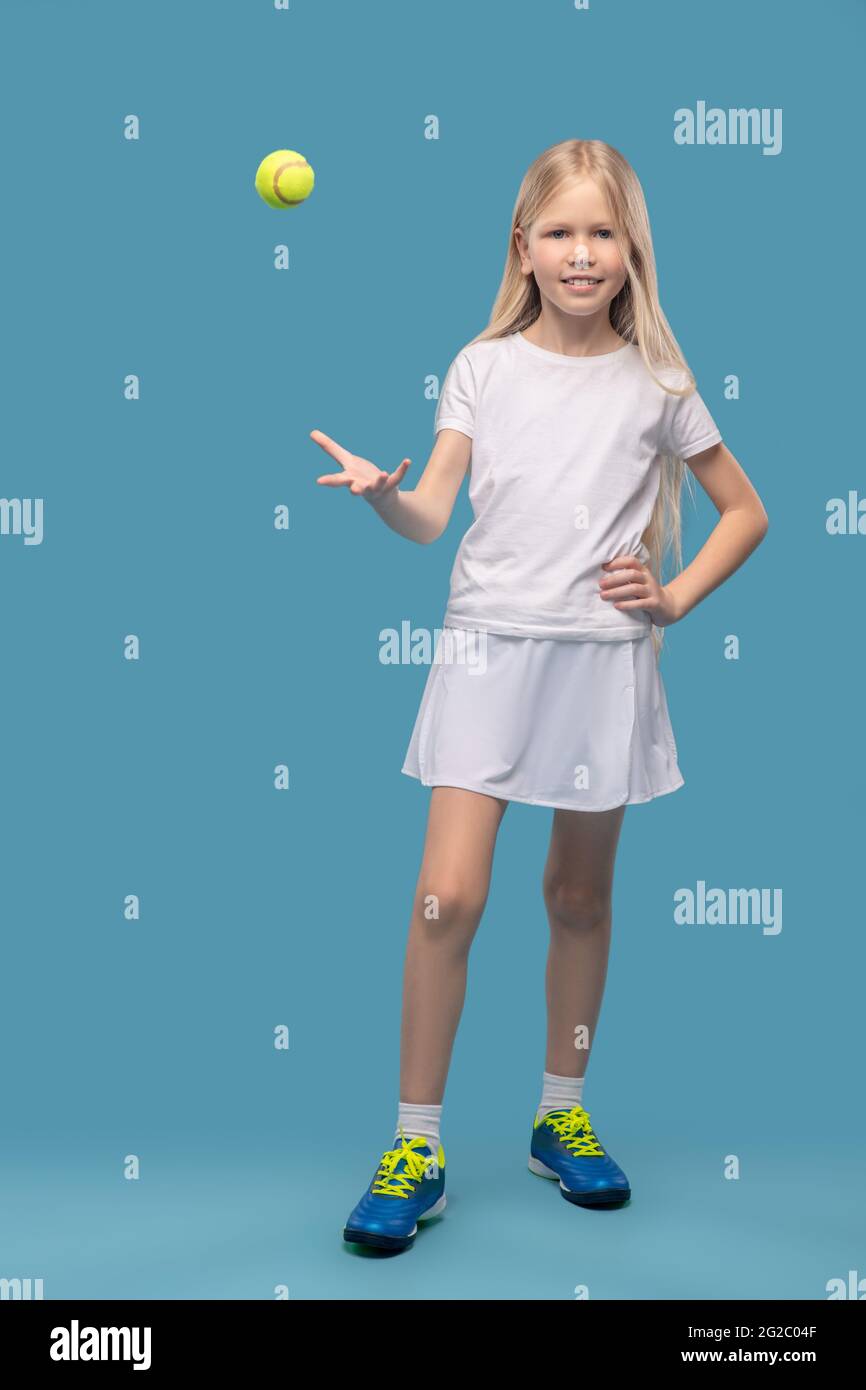 Tossing ball hi-res stock photography and images - Alamy