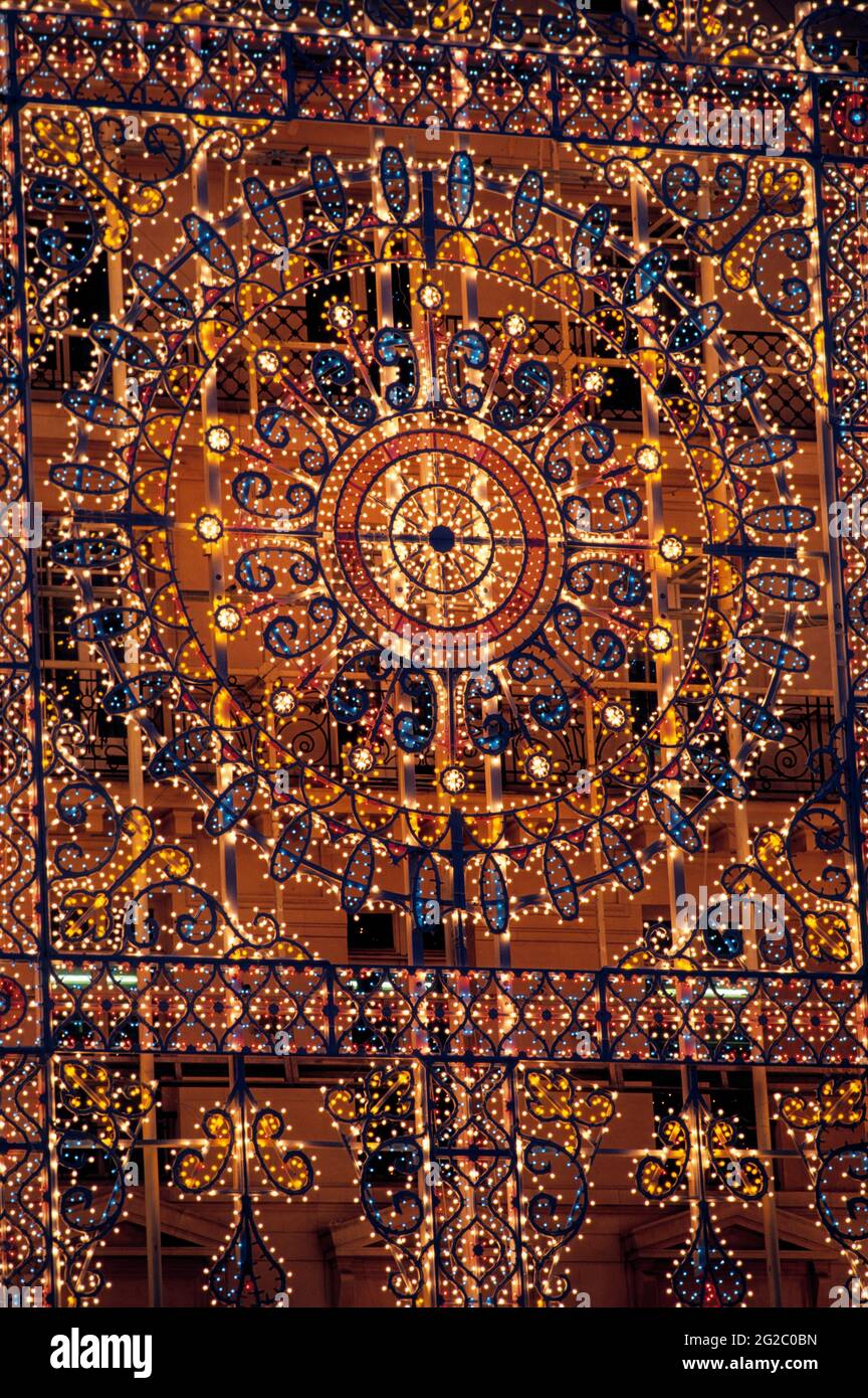 Paris 9e arr hi-res stock photography and images - Alamy