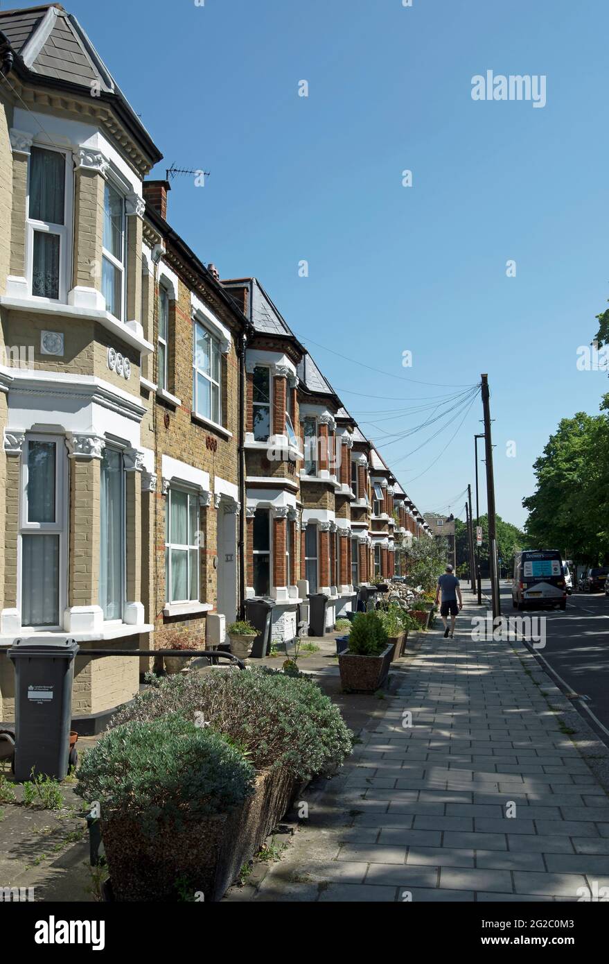 Victorian bay windows hi-res stock photography and images - Alamy