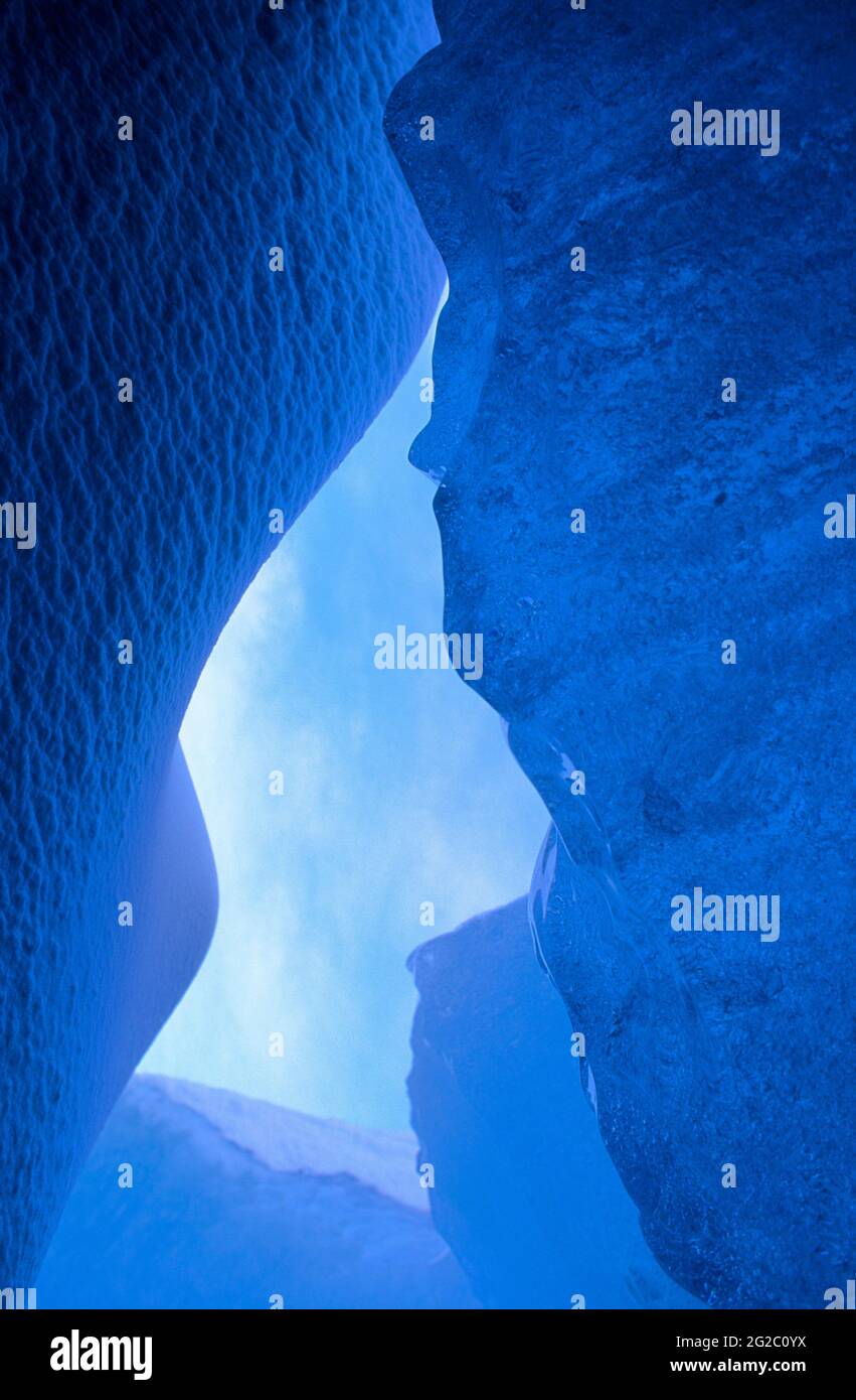 Entrance blue grotto hi-res stock photography and images - Alamy