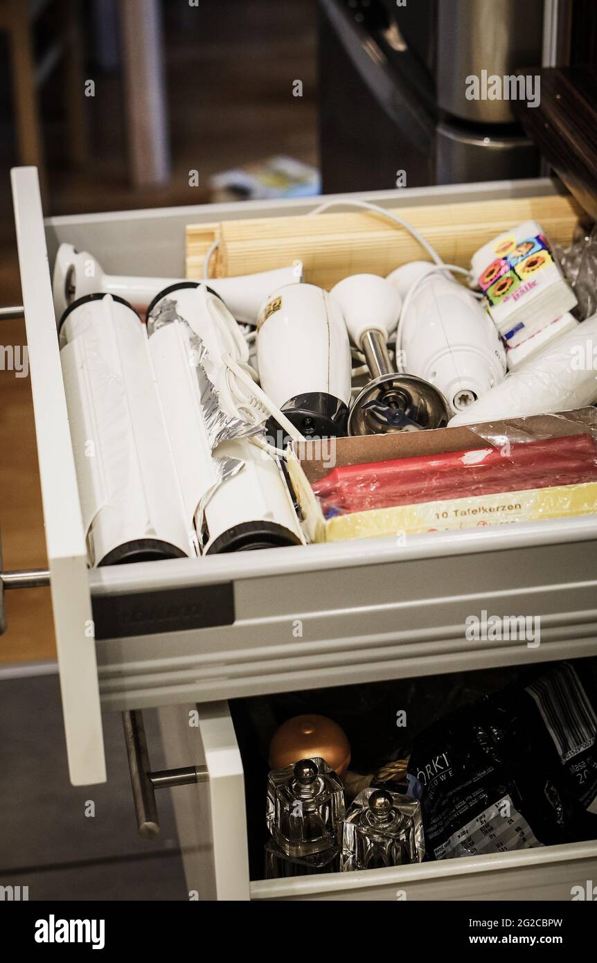 Messy kitchen drawer hi-res stock photography and images - Alamy