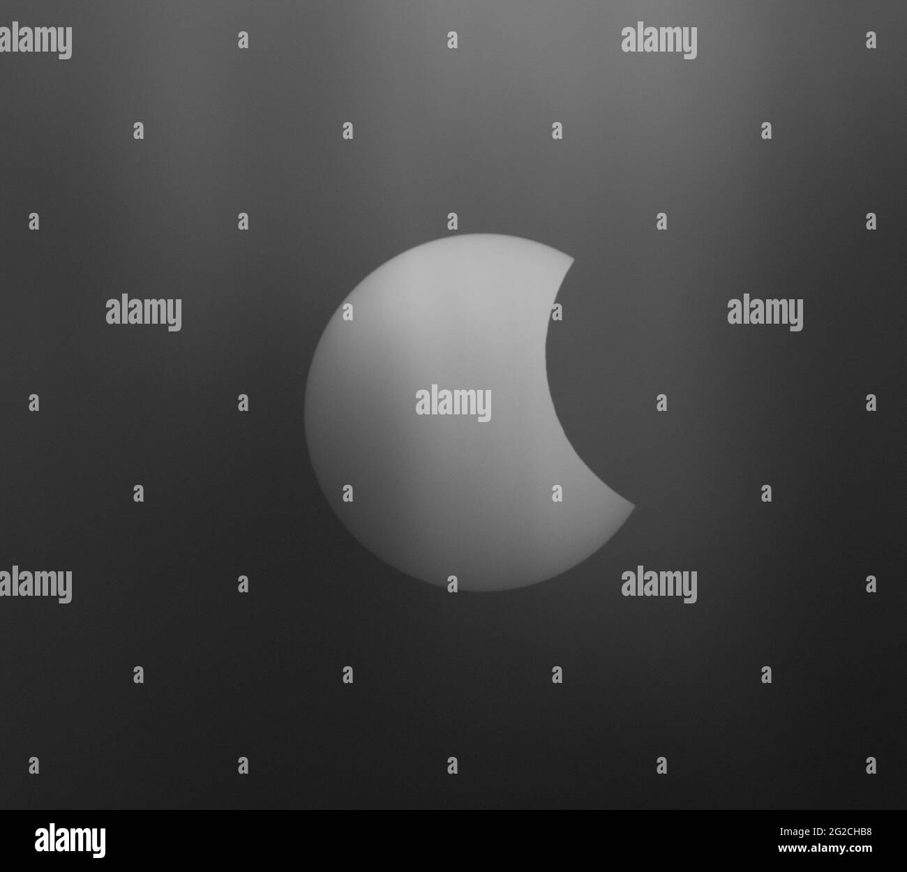 Refracting white light hi-res stock photography and images - Alamy