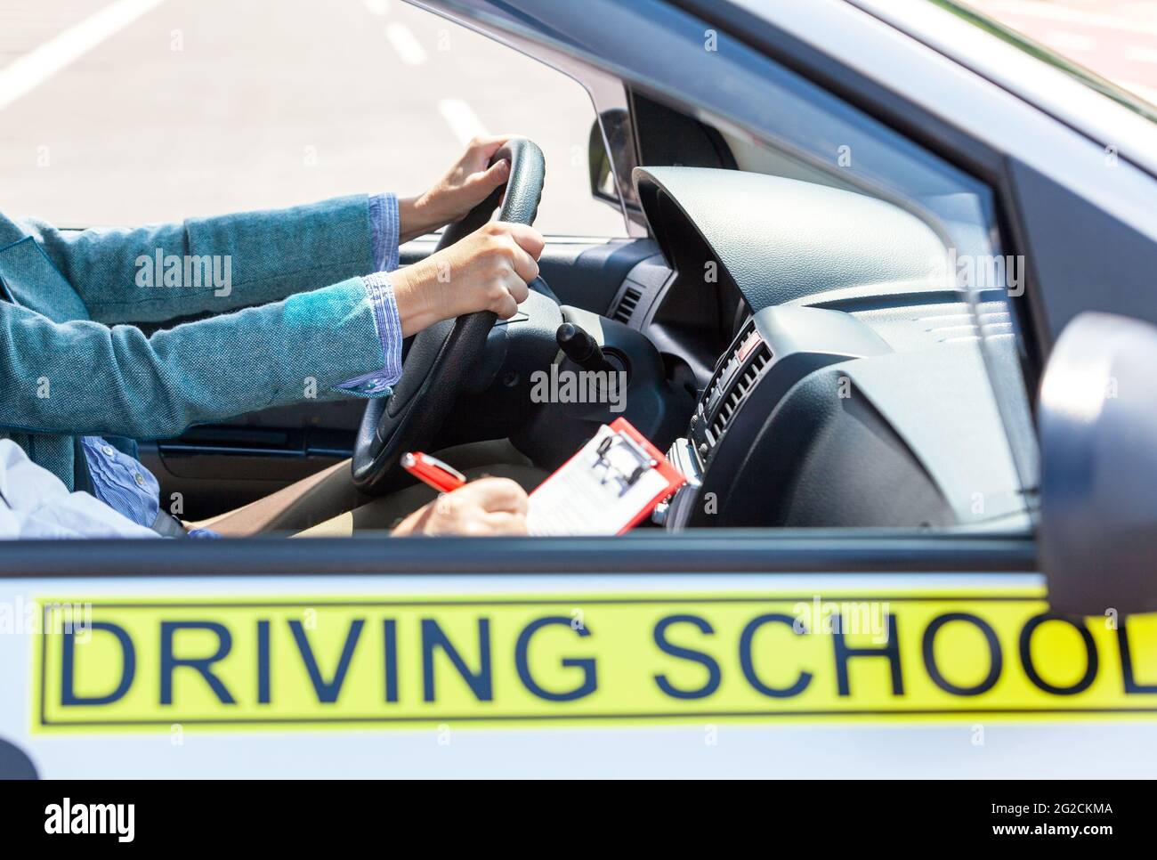 Learning to drive a car Stock Photo - Alamy