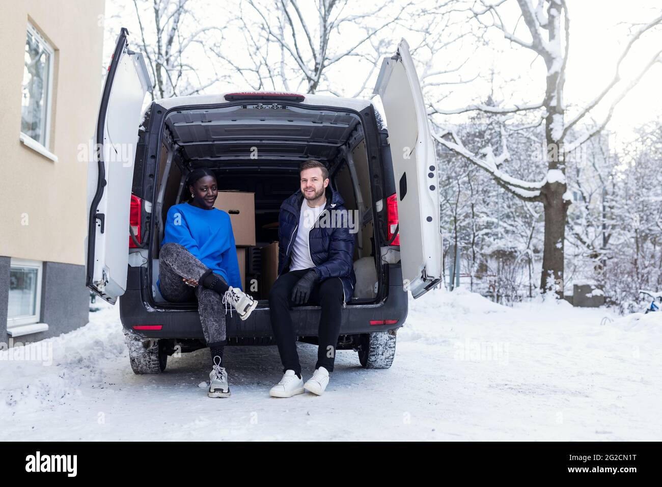 Woman sitting in moving car hi-res stock photography and images - Alamy
