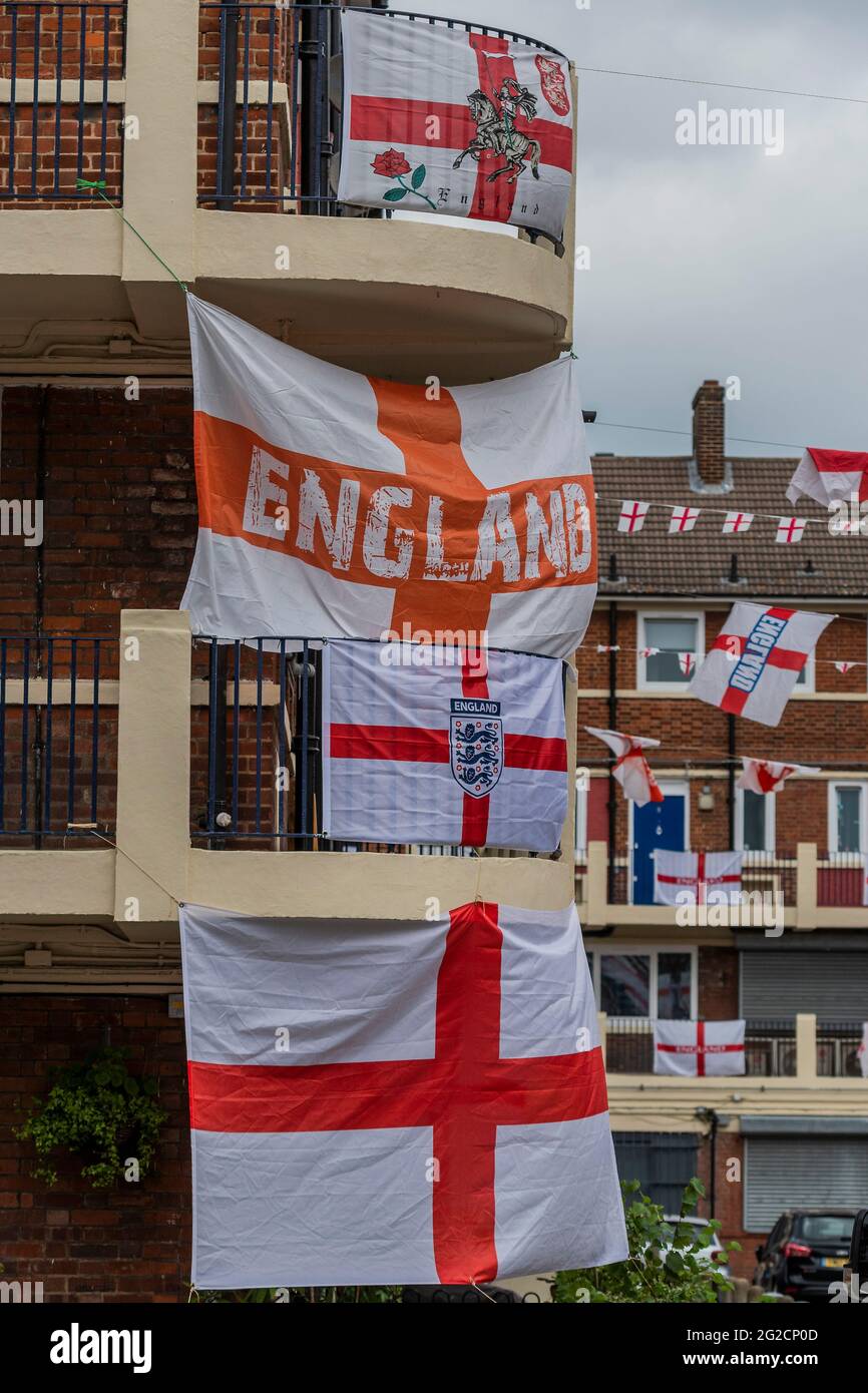England football fans flags hi-res stock photography and images - Alamy