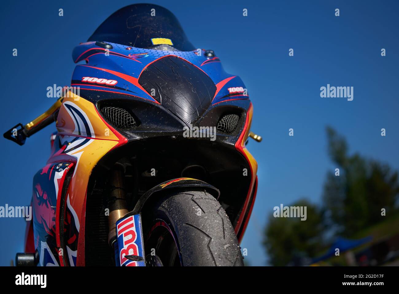 Motorcycle front view hi-res stock photography and images - Alamy