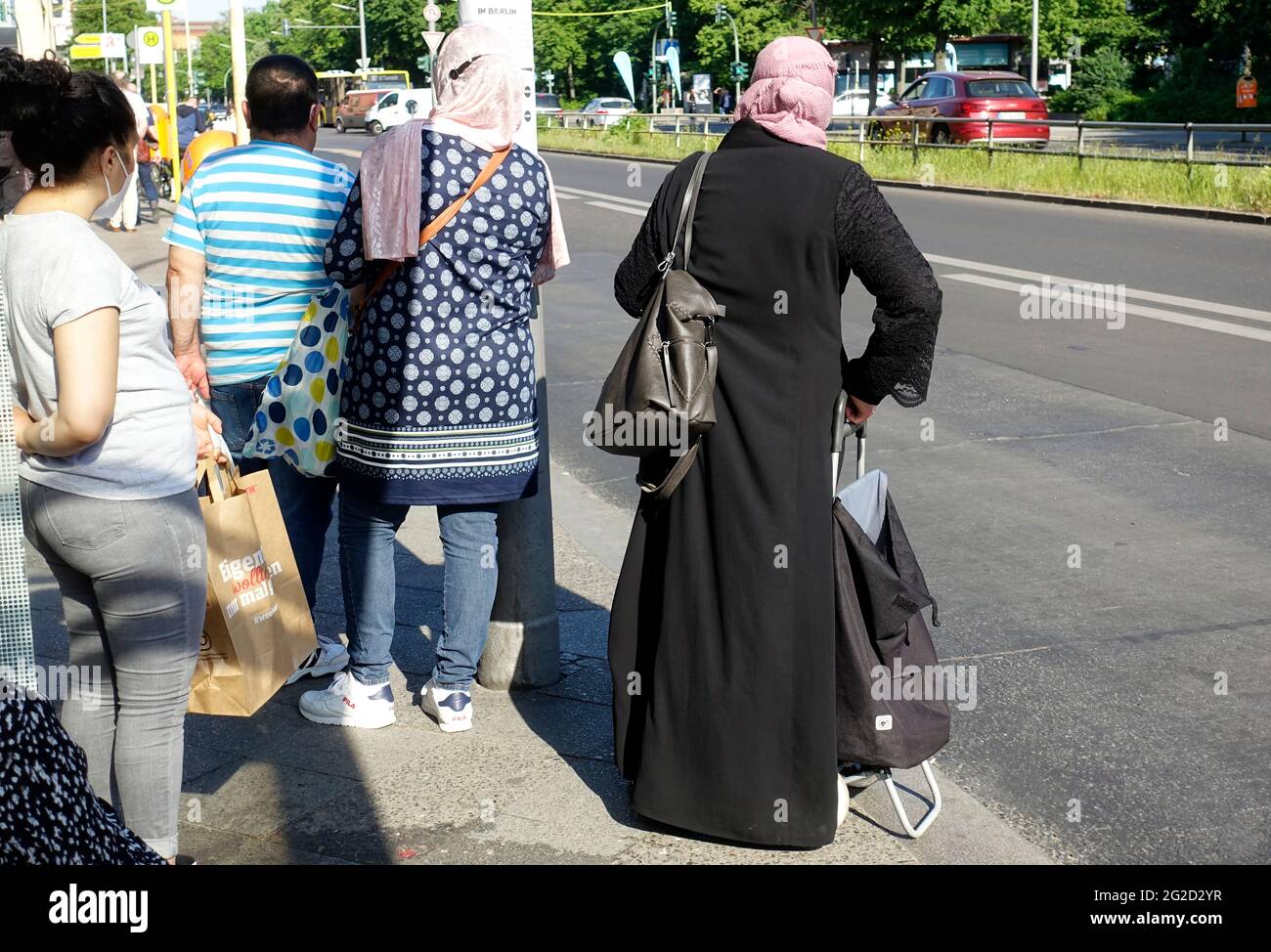 Symbolic photo for the multicultural clothing of women in Berlin ...