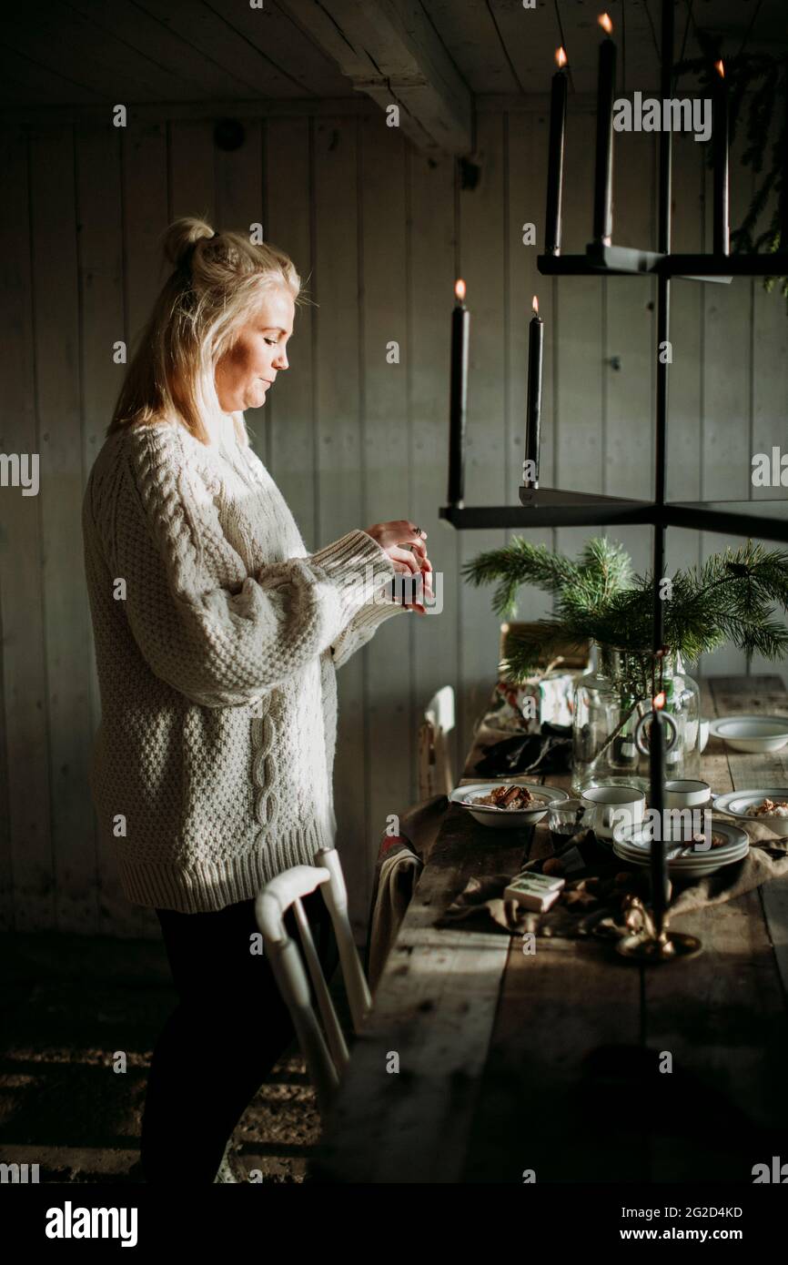 Decorating house design hi-res stock photography and images - Alamy