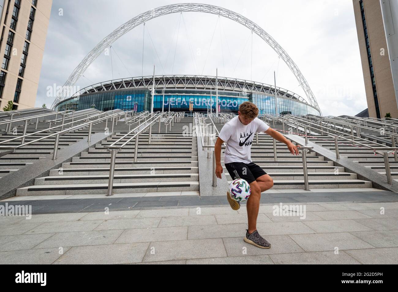 Uefa euro 2020 wembley hi-res stock photography and images - Alamy