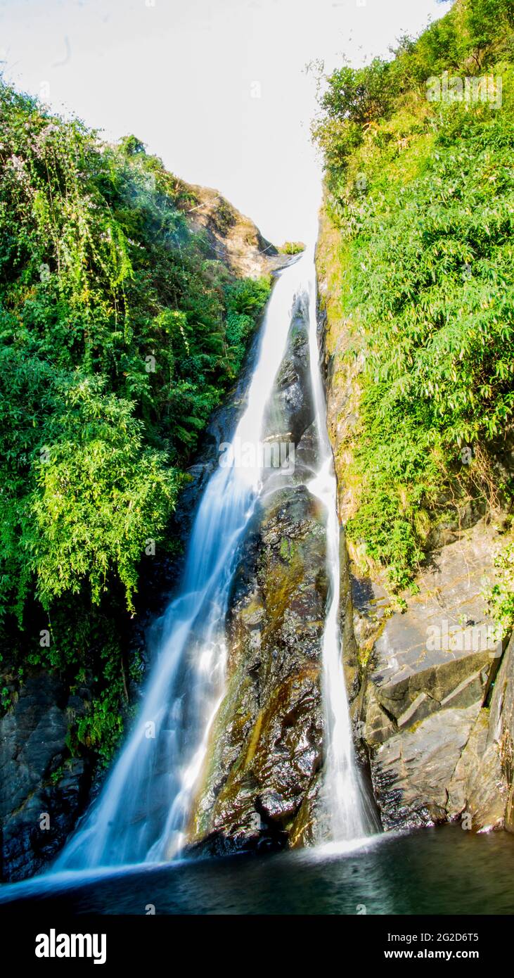 Dharamsala india bhagsunag waterfall hi-res stock photography and ...