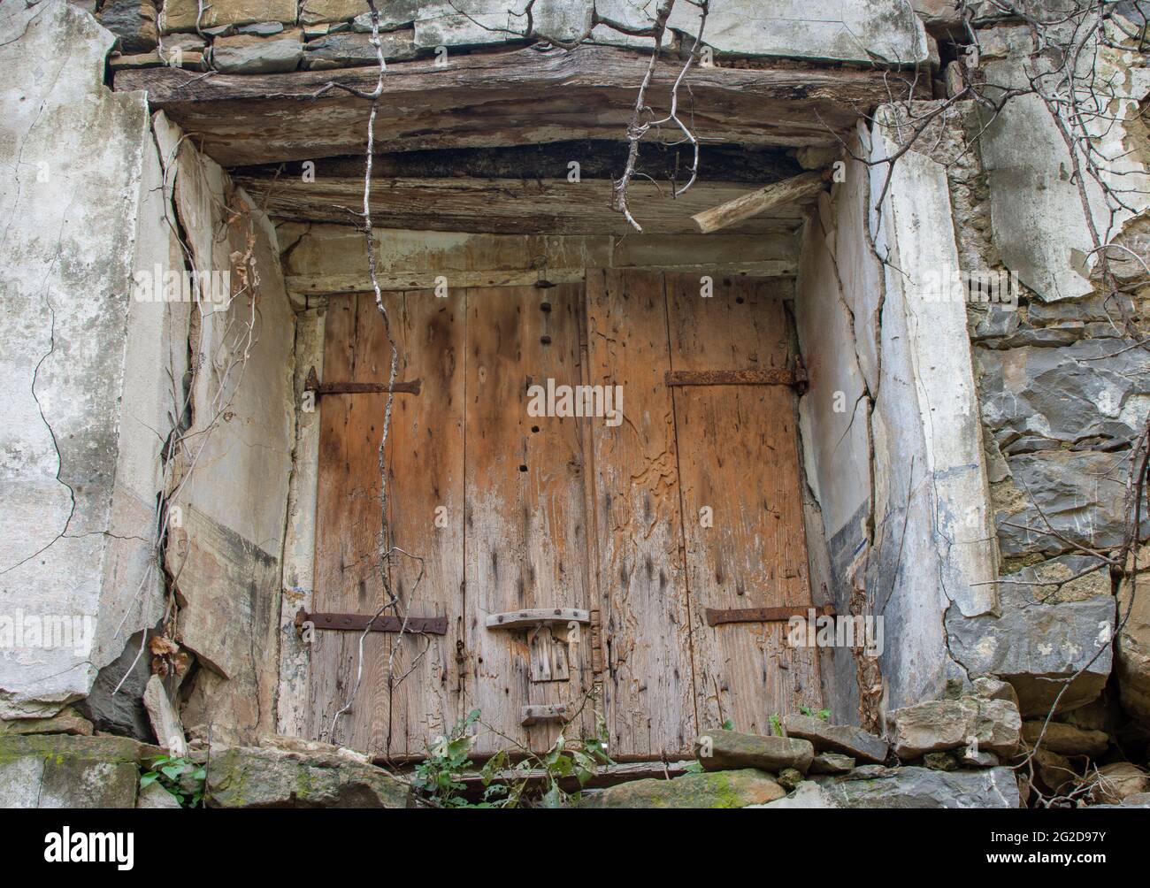 An very old wooden window Stock Photo - Alamy