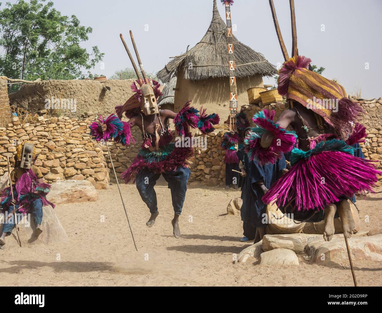 The Funeral Masquerade Dance of the Dogon, Mali Stock Photo - Alamy