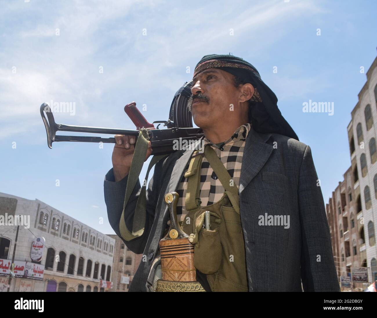 Taiz / Yemen - 10 Feb 2015 : Soldier fighting in the ranks of the ...