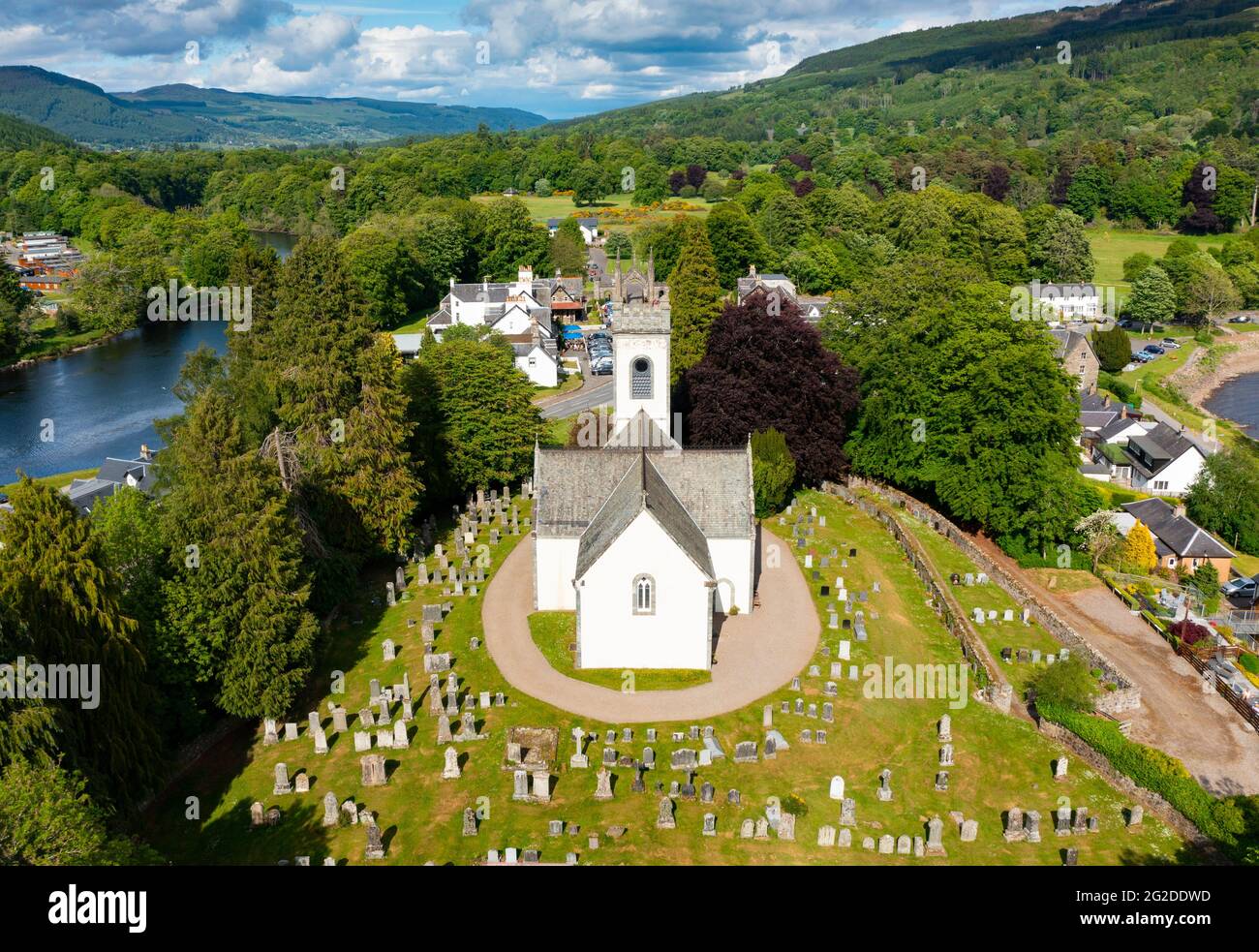 Aerial view of Kenmore village and Kenmore Church of Scotland at Loch ...