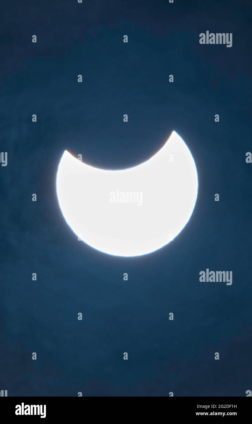 Partial solar eclipse ireland hi-res stock photography and images - Alamy