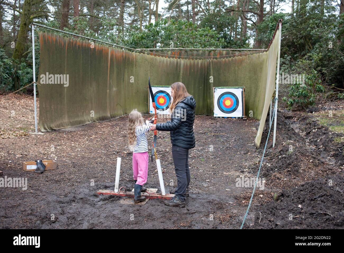 Archery for kids hi-res stock photography and images - Alamy