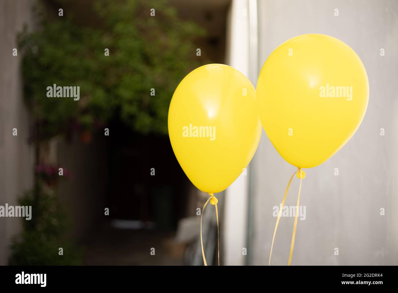 Balloon outdoors hi-res stock photography and images - Alamy