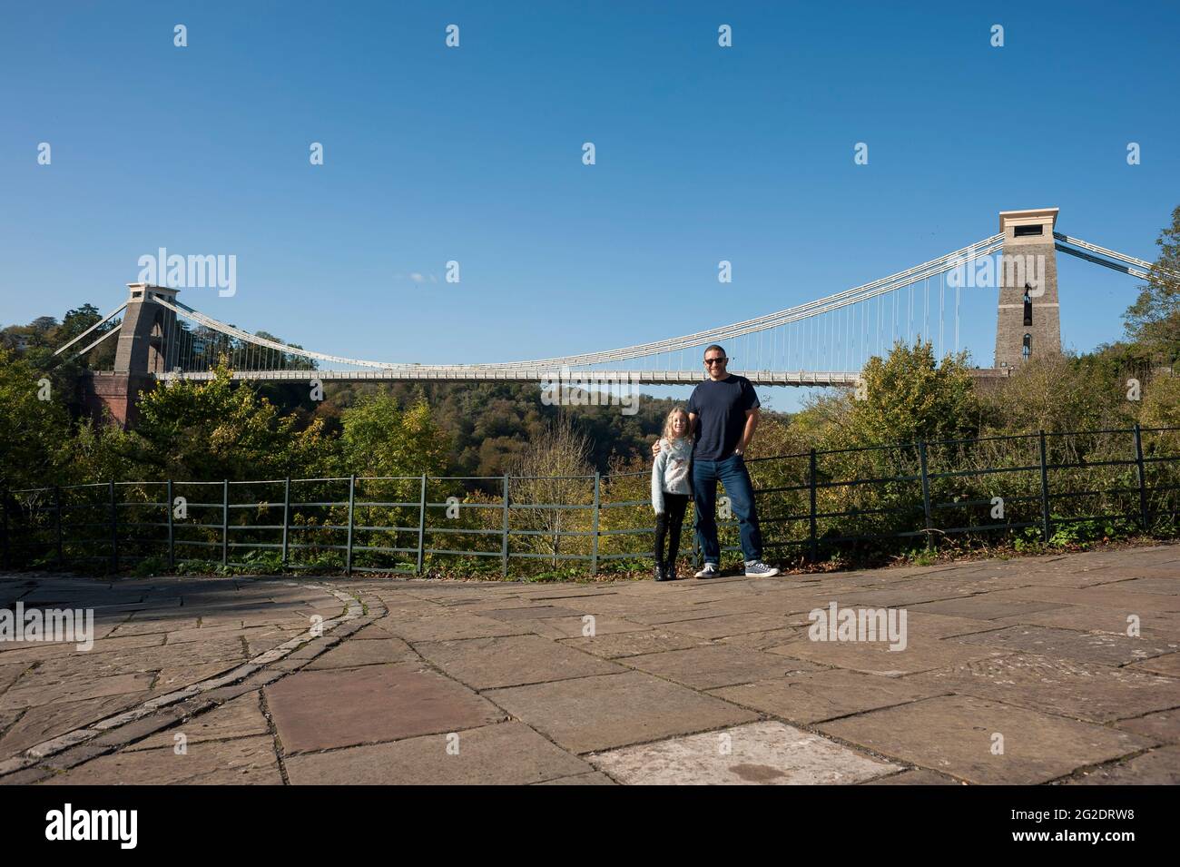 Tourists by the famous Clifton Suspension Bridge in Bristol Stock Photo ...